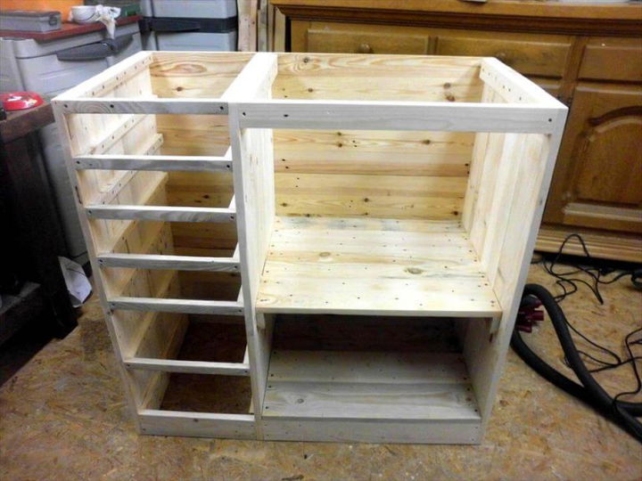 Pallet Chest of Drawers with Side Cabinet Tutorial - Pallets Pro